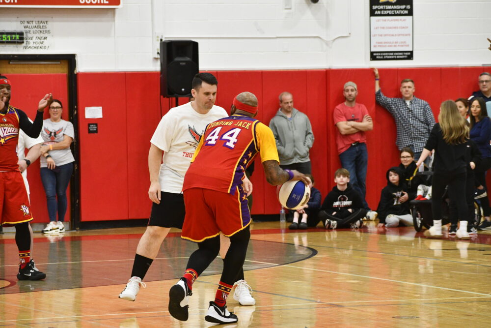 The Harlem Wizards Take On The Connetquot Thunderbirds - Long Island ...
